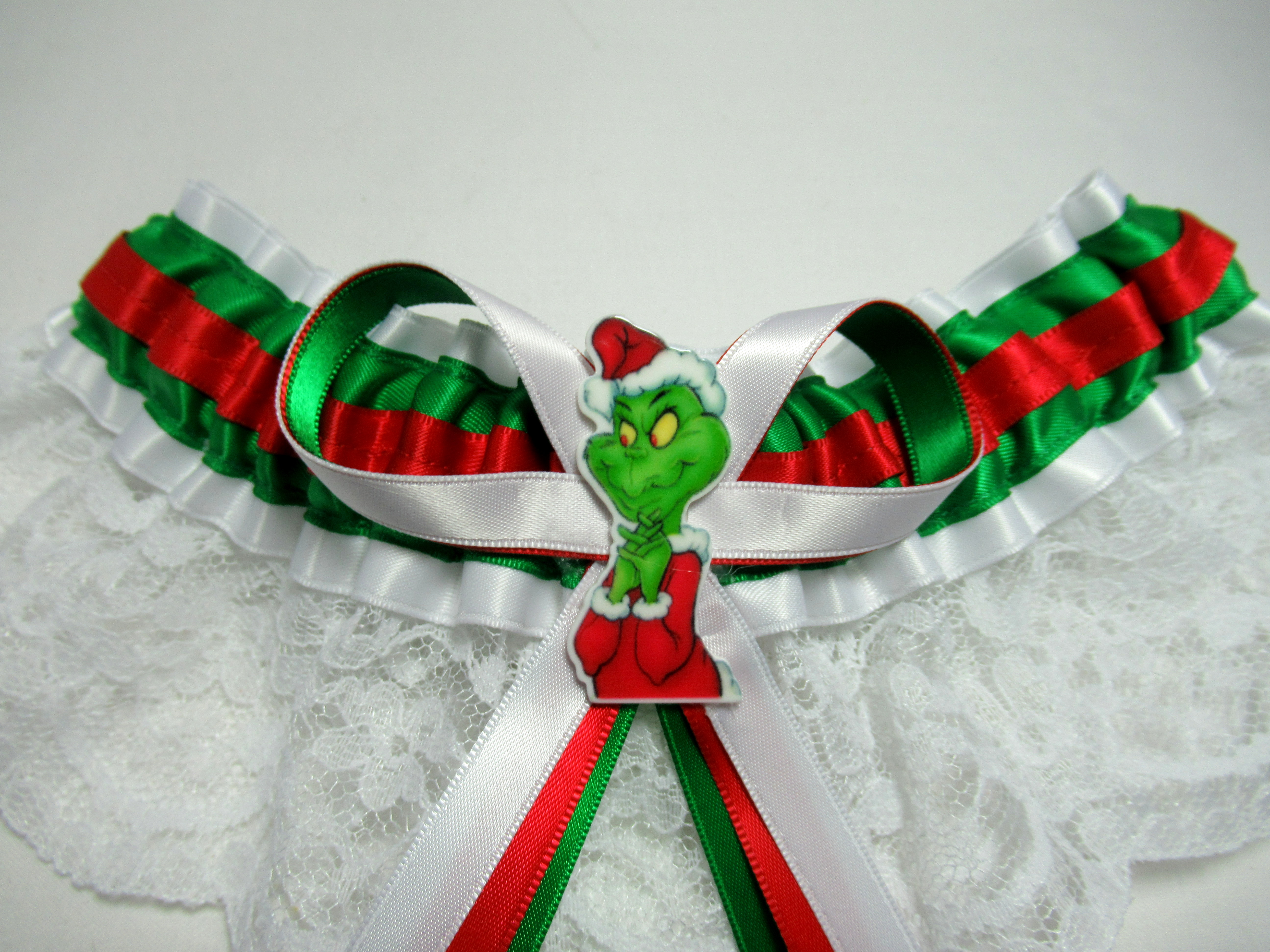Dr Seuss The Grinch Lace Bridal Wedding Garter - GracefulGarters