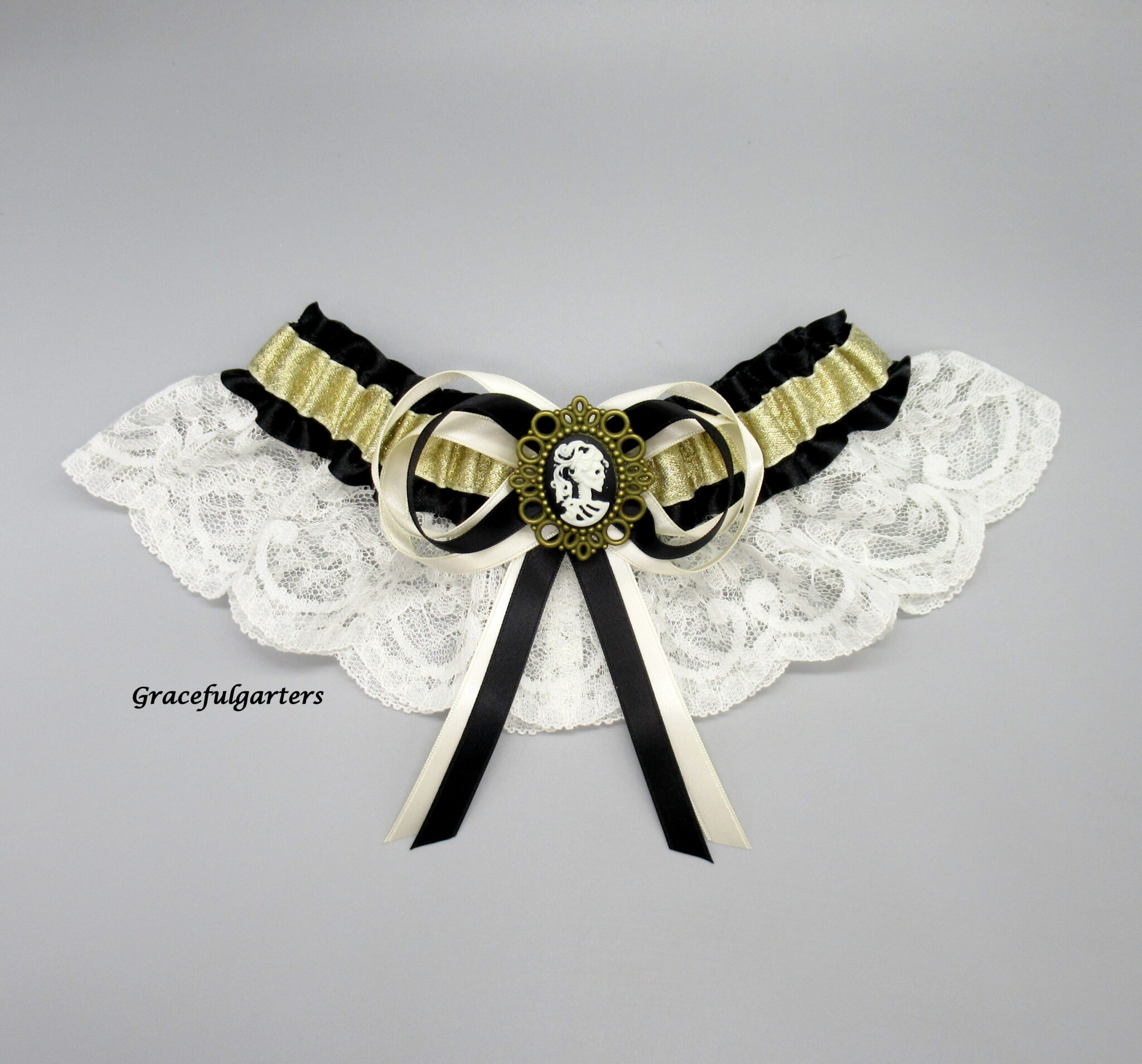 Golden Victorian Gothic Cameo Skull Bridal Wedding Garter – GracefulGarters