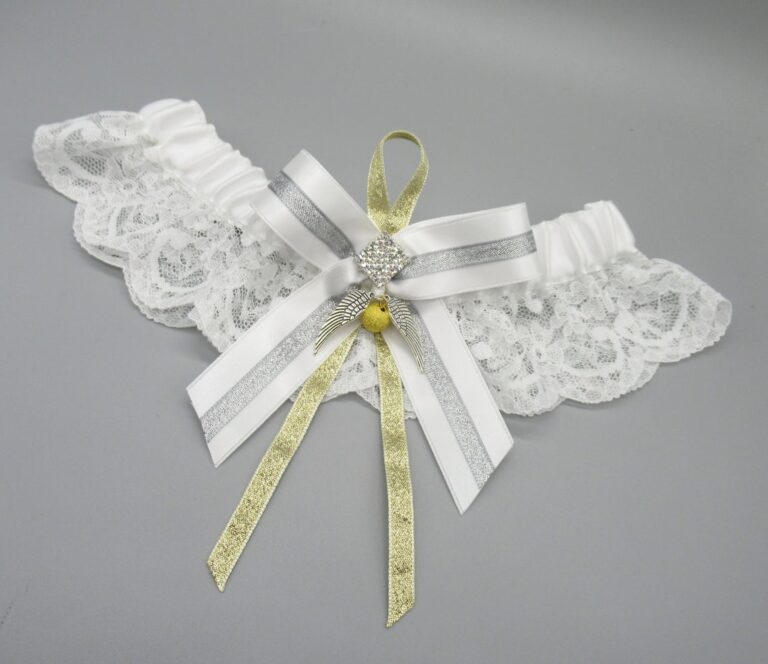 Harry Potter Golden Snitch Quidditch Lace Wedding Garter. – GracefulGarters