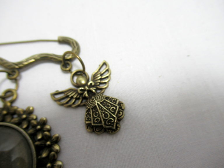 Memory Photo Charm Pin / Bridal Photo Bouquet Pin. Always In My Heart ...